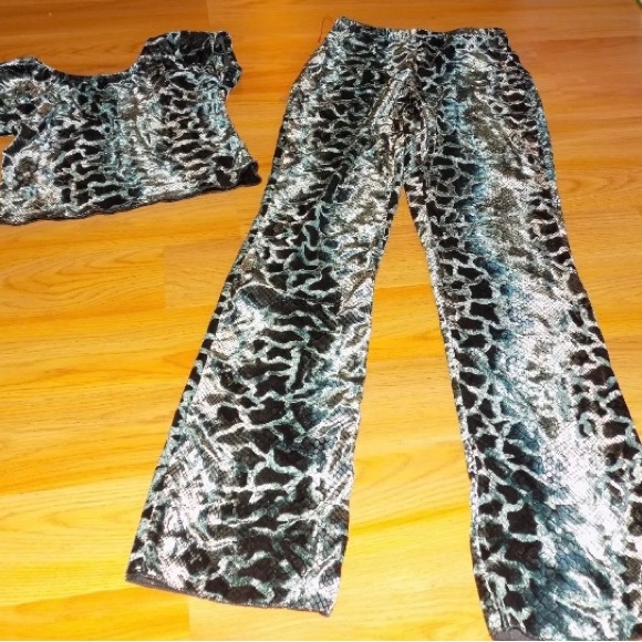 Cici | Costumes | Child Size Large Marvel Cicci Dance Costume Velour ...